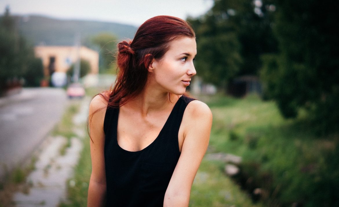 25 Contradictory Things About Being a Shy Introvert
